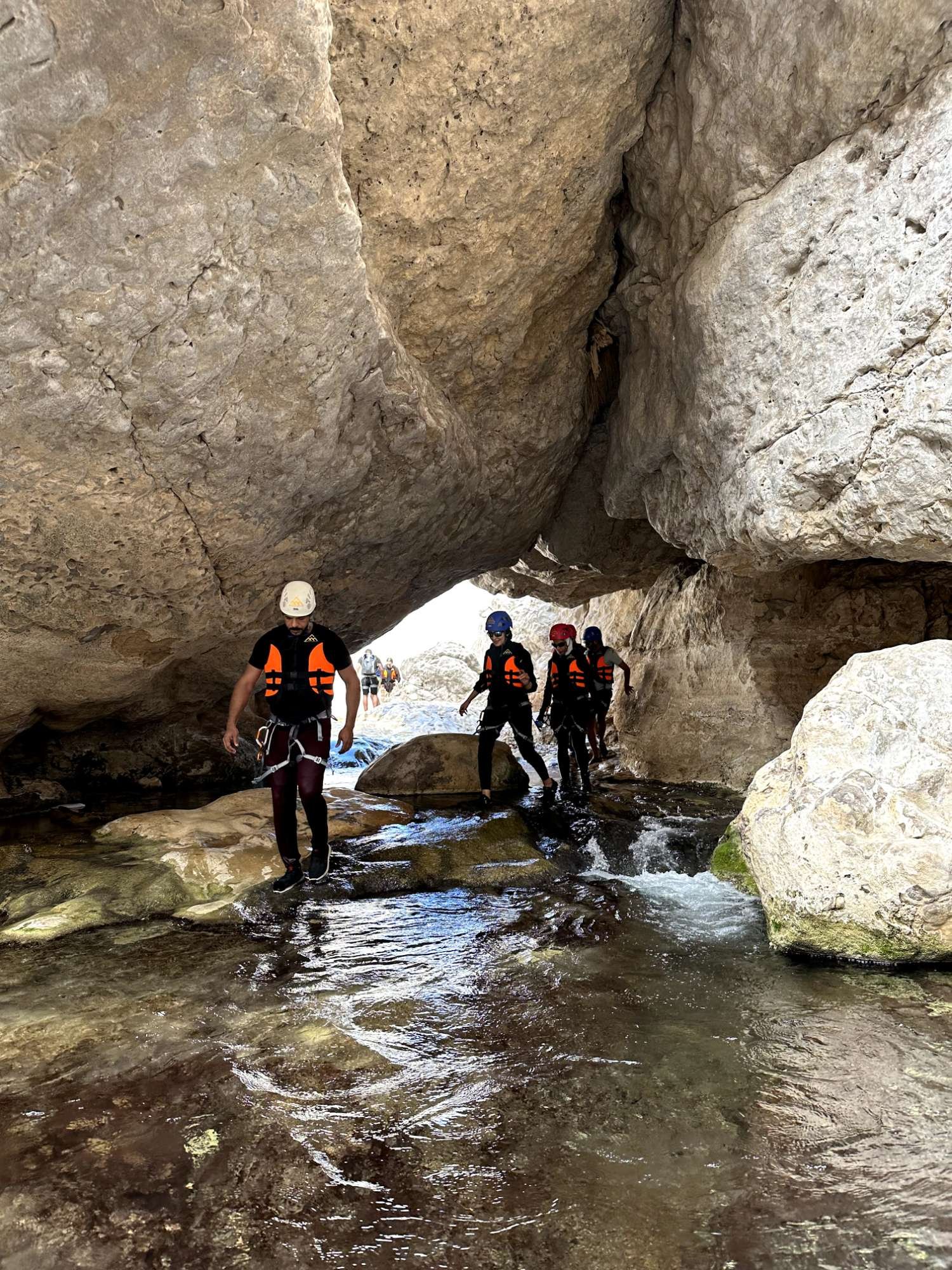 Wadi Hawir: Discover the Beauty of Sea and Dunes